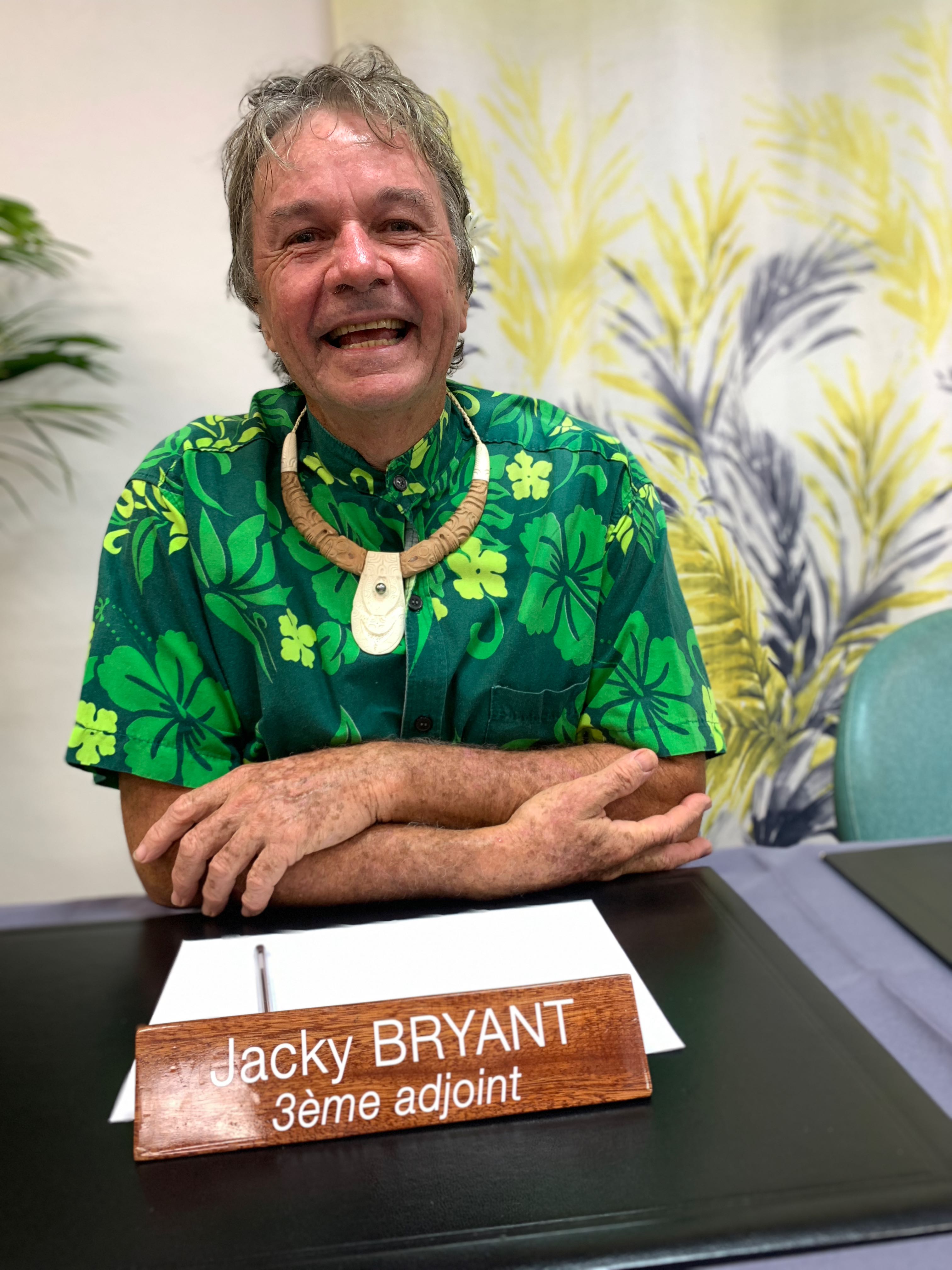 Jacky BRYANT - Site officiel de la Ville de Arue à Tahiti